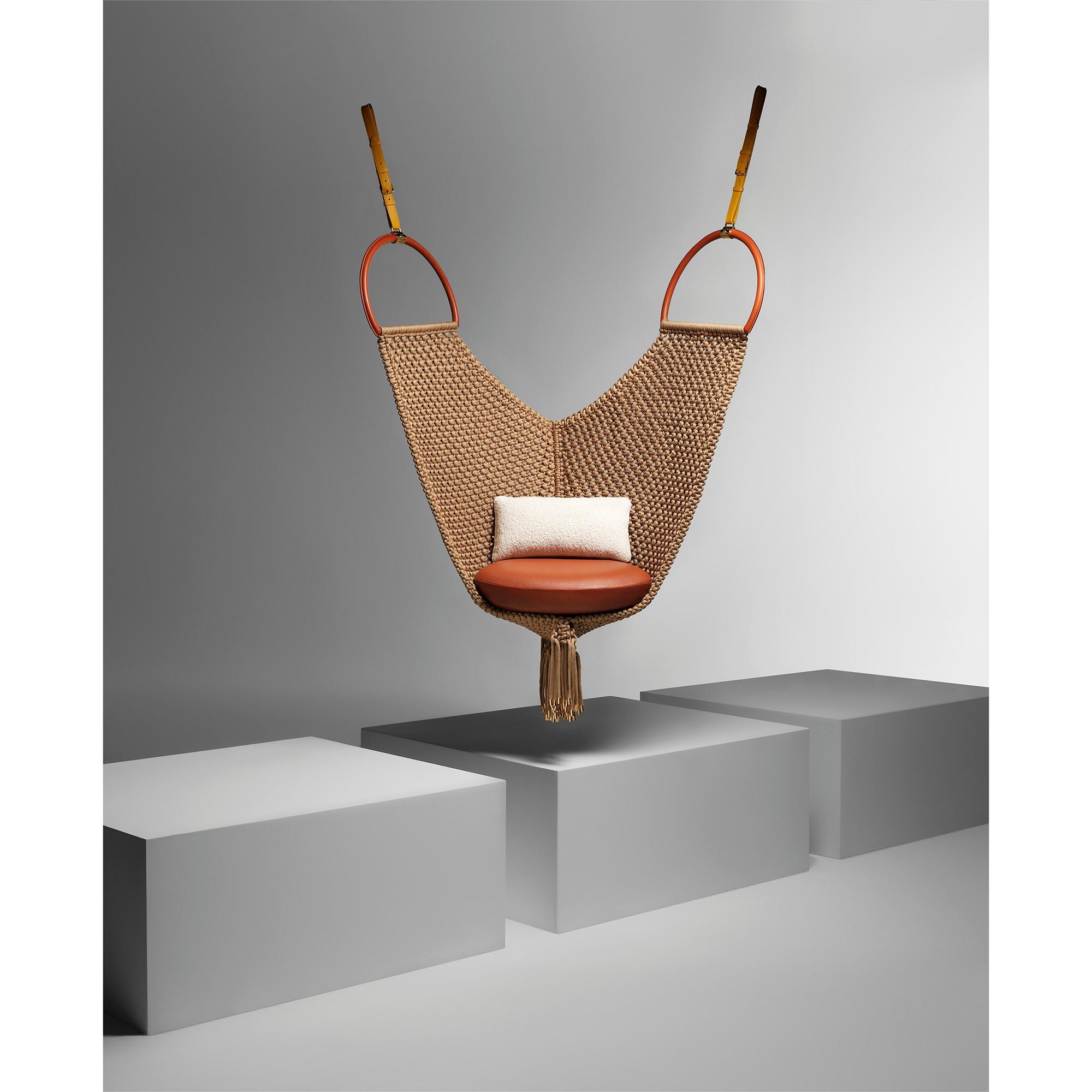 Swing Chair by Patricia Urquiola - 傢俱 - R96139 | LOUIS VUITTON