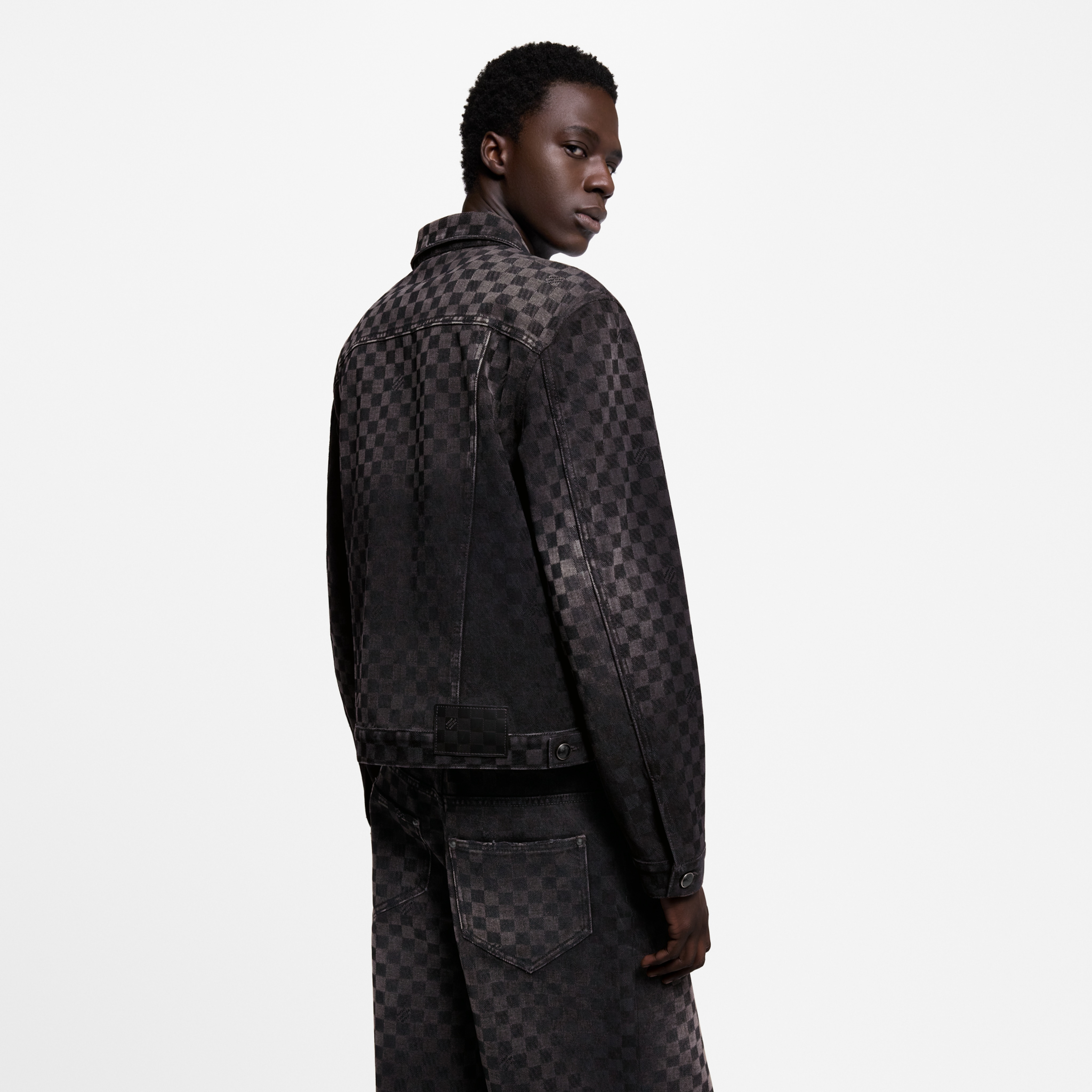Flocked Damier Denim Trucker Jacket - Ready to Wear - 1AHBDY | LOUIS ...