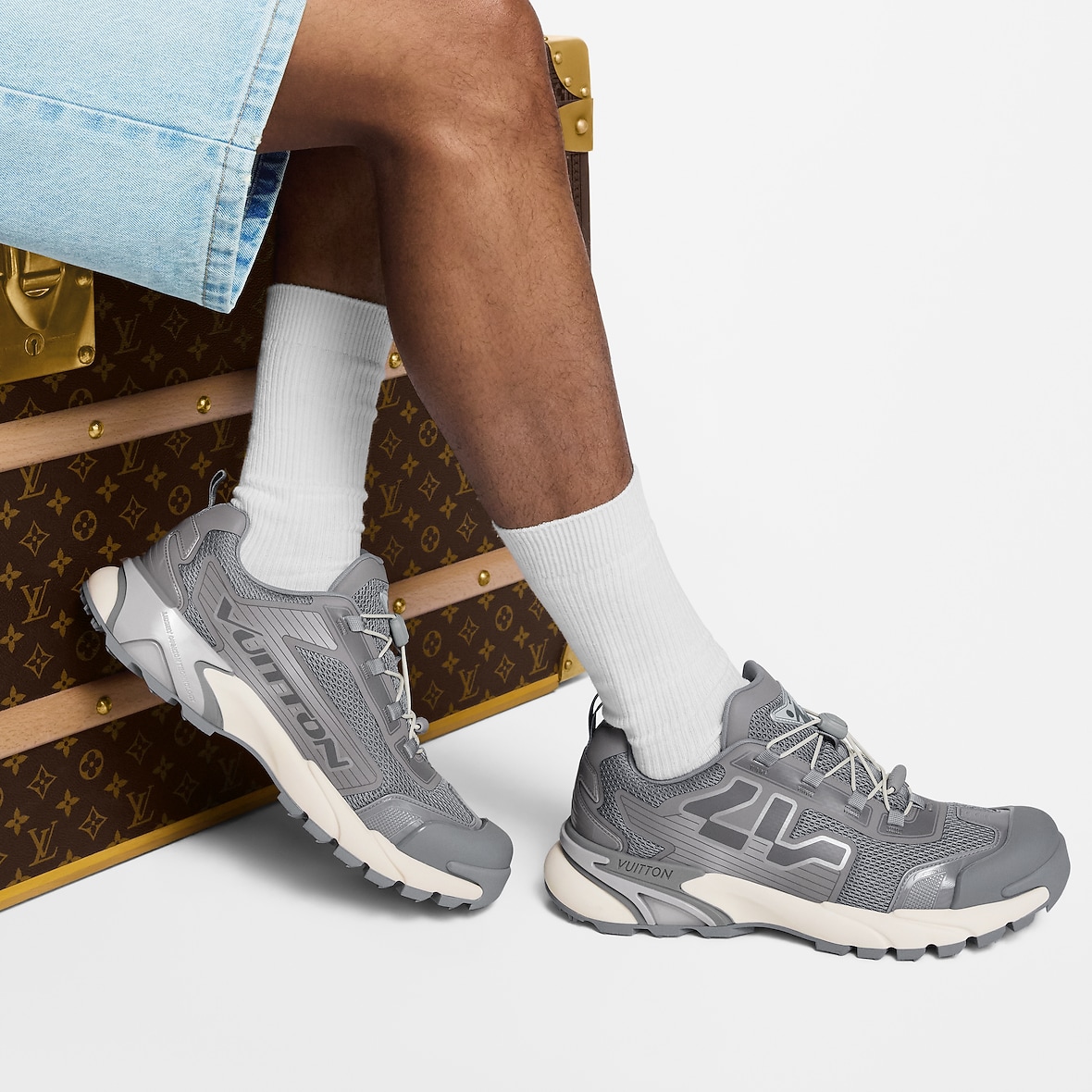 LV Runner Tatic Sneaker - Luxury Holiday Gifts for Him - 1AHA87 Grey ...